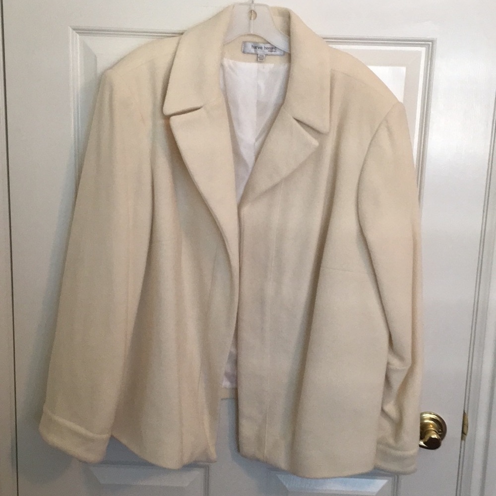 Fully Lined White Wool Jacket - Gem